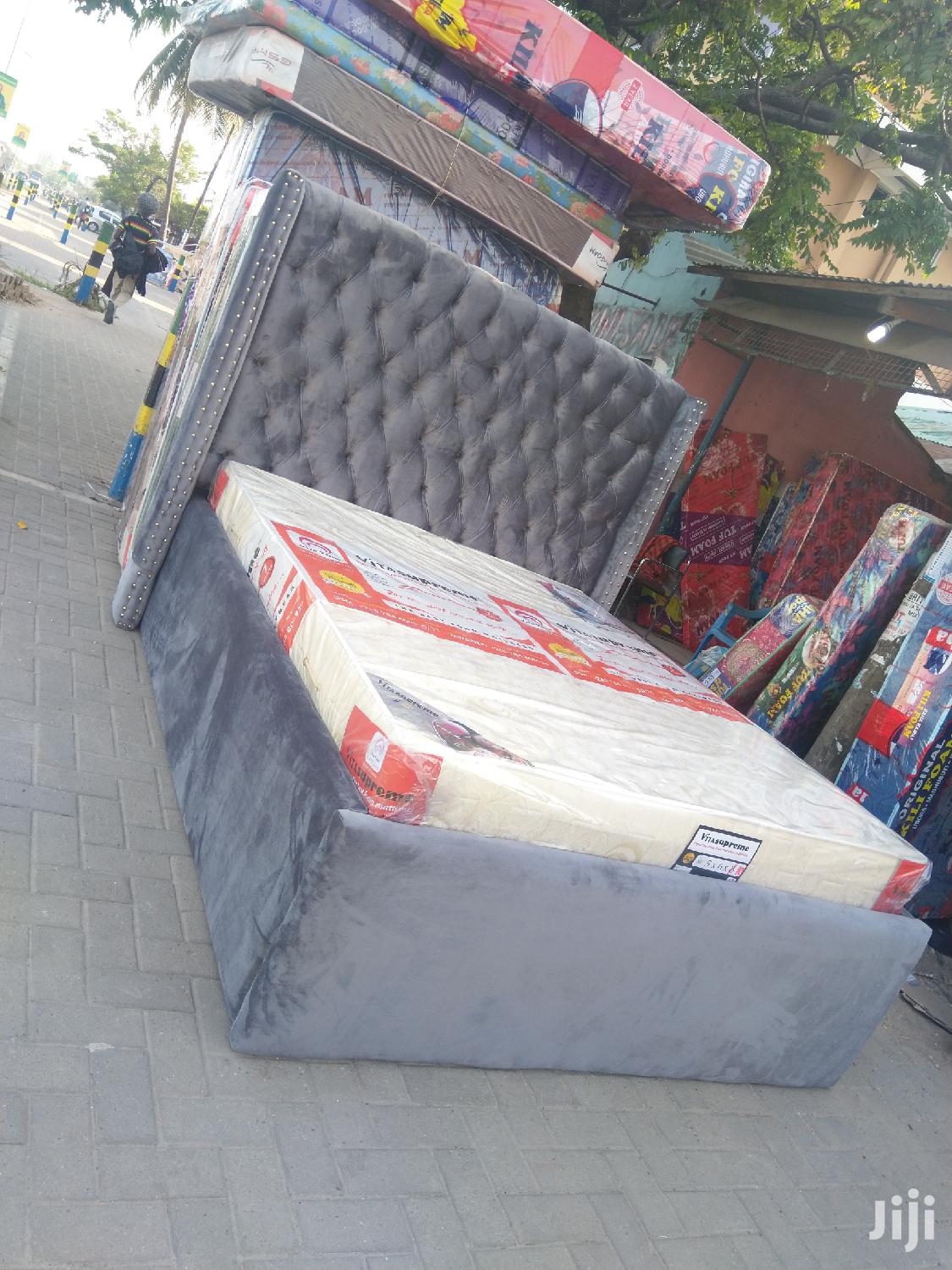 Archive: Magodoro Bora Kabisa Vitanda Vya Sofa Mbao Na Chuma in ...